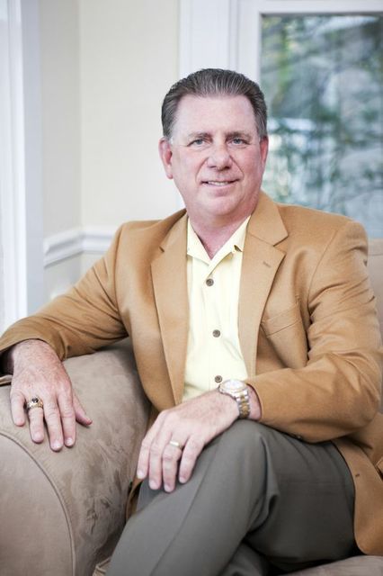 Amazon.com: Alden Smith Bradstock III: books, biography, latest update