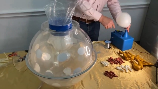 Watch Balloon Machine Instructions on Amazon Live