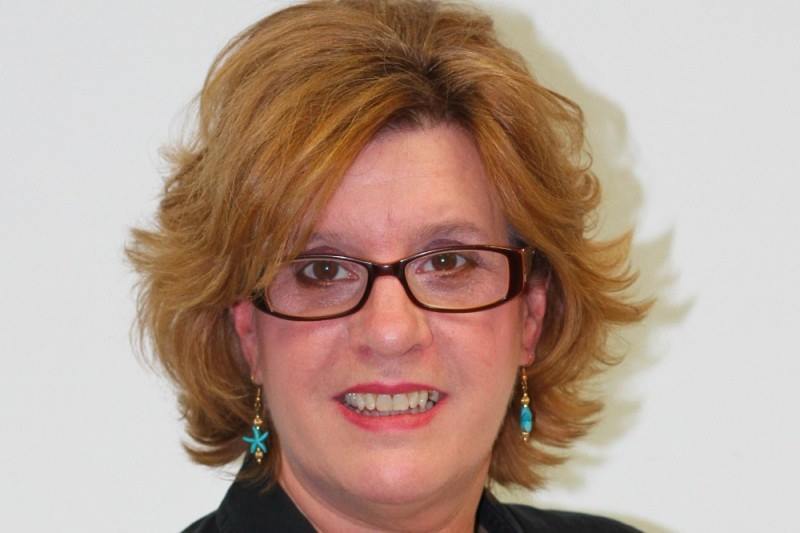 Amazon.com: Liz Carey: books, biography, latest update