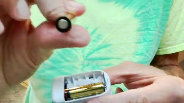 Watch How to change batteries in a pulse oximeter on Amazon Live