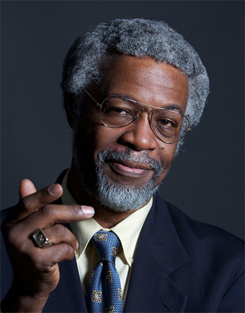 Proving Einstein Right: The Daring Expeditions that Changed How We Look ...