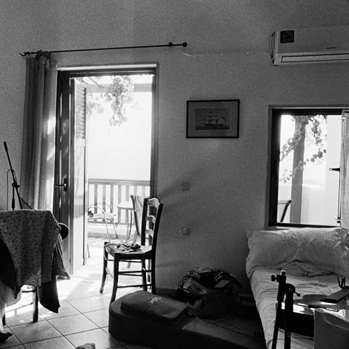 Reproduzir Summer's Breathing de Joe Pomeroy no Amazon Music