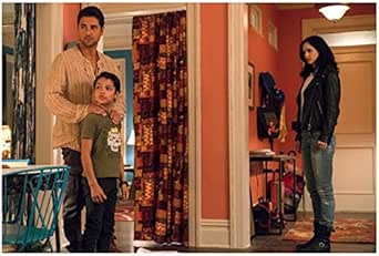 Jessica Jones J.R. Ramirez as Oscar Arocho Kevin Chacon as Vido Arocho ...