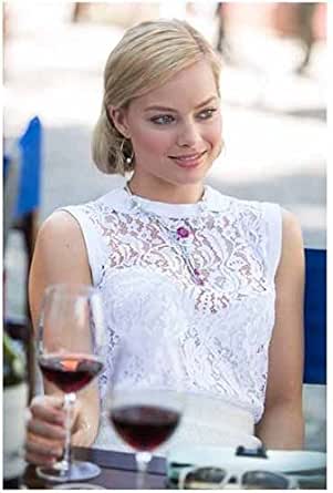 Focus Movie 2015 Margot Robbie as Jess Smiling Wearing White Lace ...