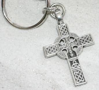 Amazon.com: CELTIC CROSS IRISH KNOT KEYCHAIN Key Chain Ring : Sports ...