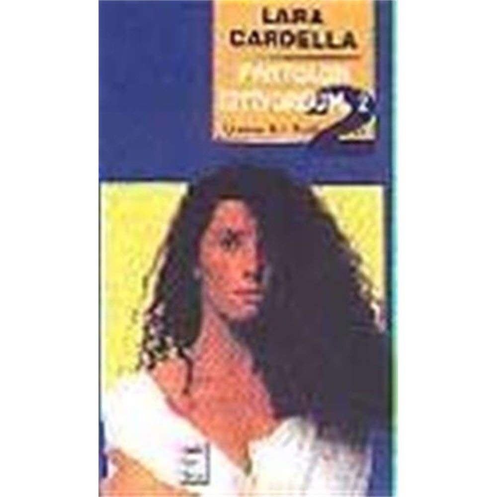 Amazon.com: Pantolon Istiyordum 2: 9789755451534: Lara Cardella: Books