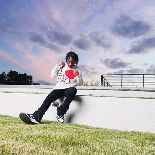 Écouter Keep Ballin par Zorah Quise sur Amazon Music Unlimited