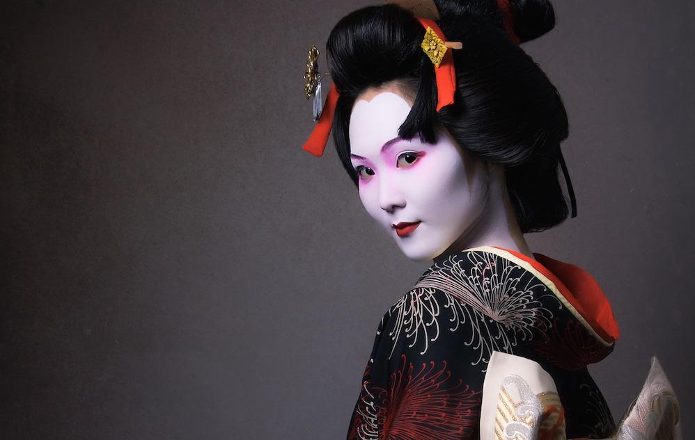 Amazon.com: The Time Machine [VHS] : Guy Pearce, Yancey Arias, Mark ...