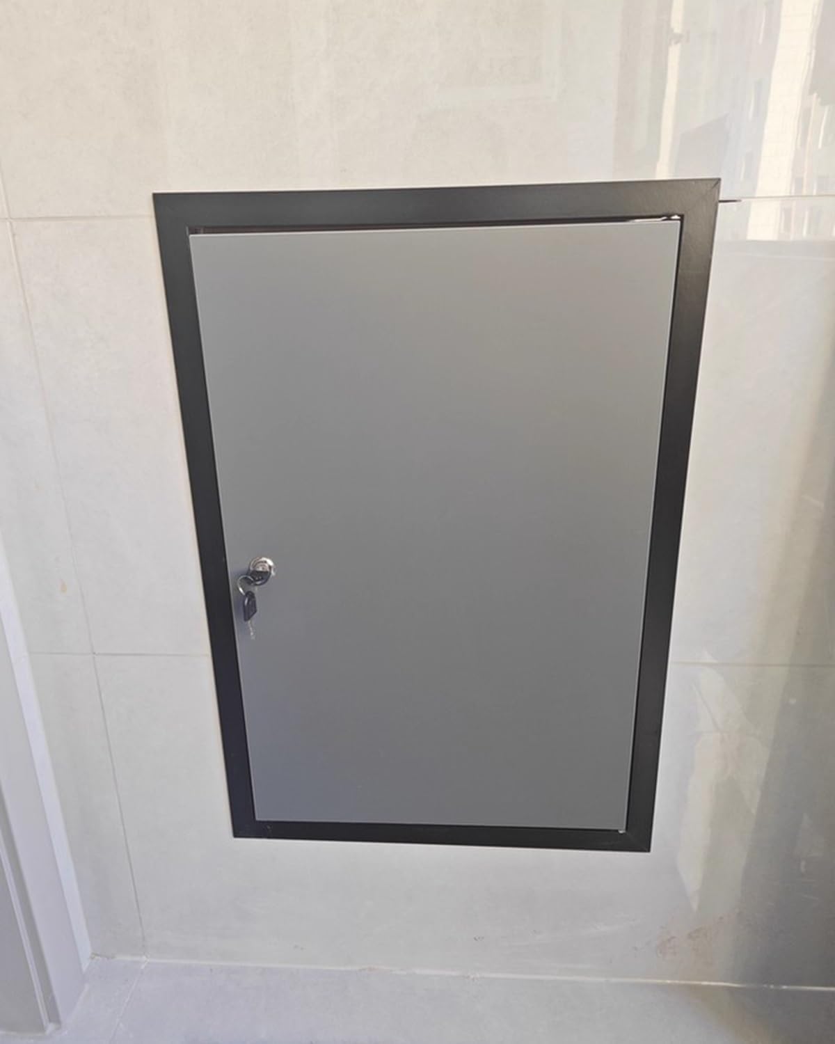 Amazon.com : Blazea Gray Access Door Panel for Drywall, Lockable ...