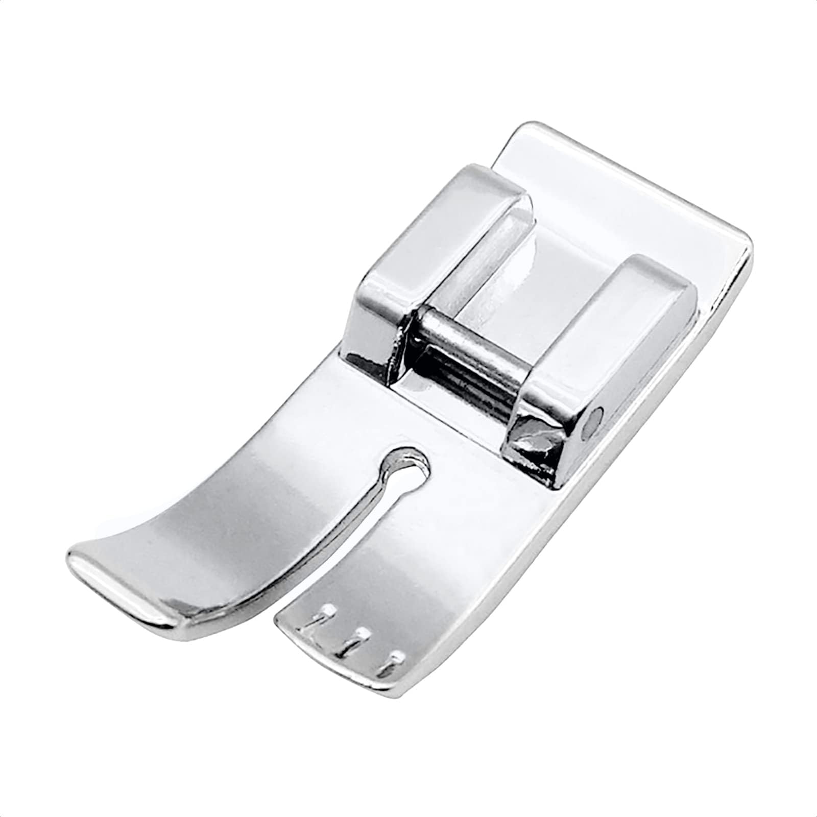 Amazon.com: ZIGZAGSTORM 446014 Low Shank Snap On Presser Foot Kit - Zig ...