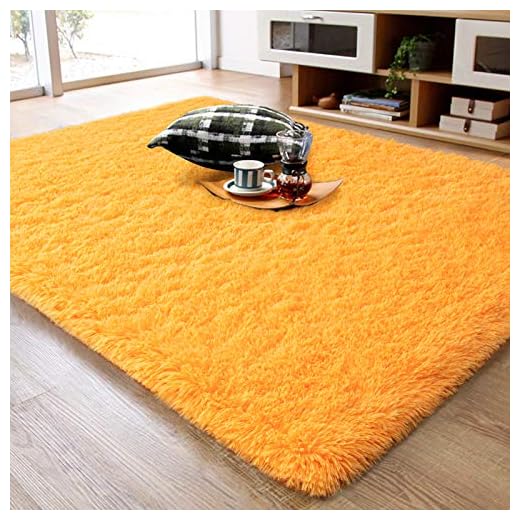 Style a Yellow Rug in Your Bedroom for a Cozy Look