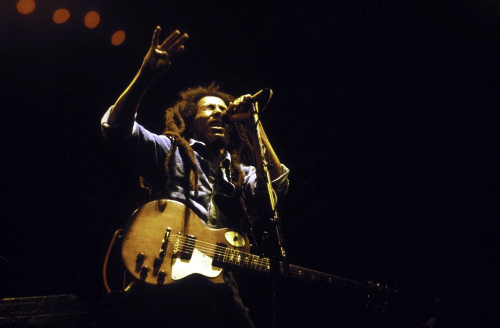 Bob Marley Dancing On Stage