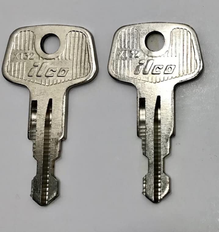 Buy Ford Trucks Boxlink Cleat Lock Key, 2 S08 Keys (SO8), Silver, S01 ...