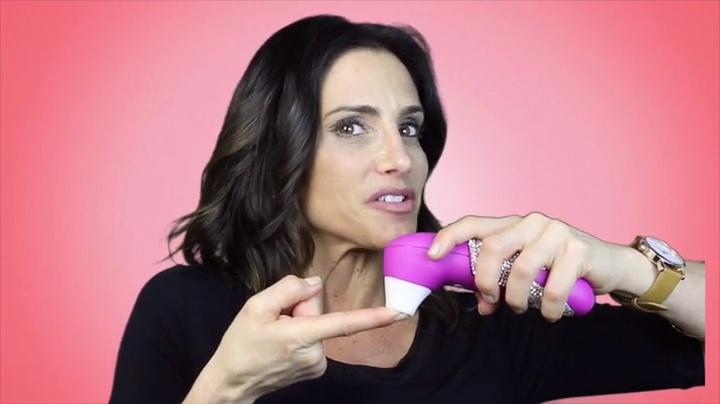 Watch Womanizer W500 Deluxe Vibrator on Amazon Live