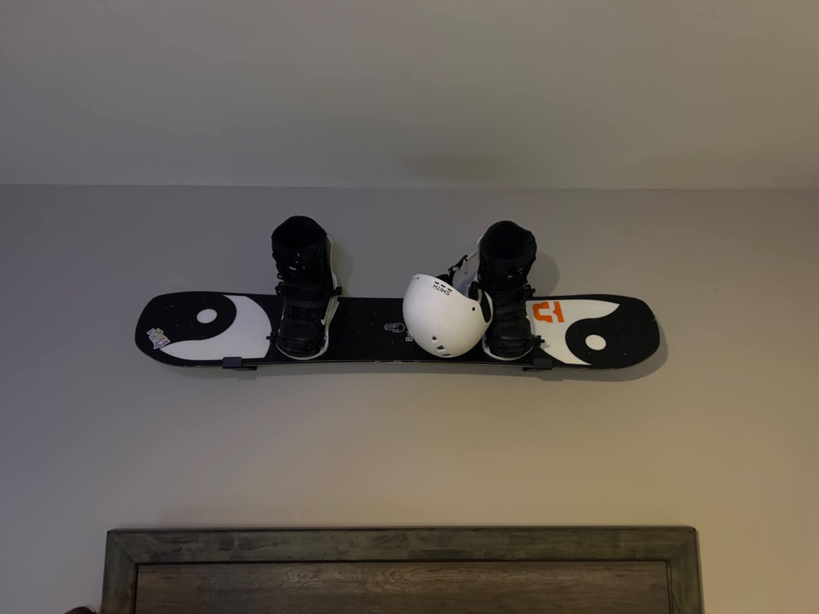 $4/mo - Finance StoreYourBoard Minimalist Snowboard Display Rack, Wall ...