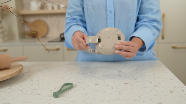 Watch Gravito assembly video on Amazon Live