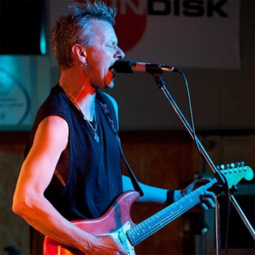 Amazon.com: Back in My Hometown : Steve Schuffert: Digital Music