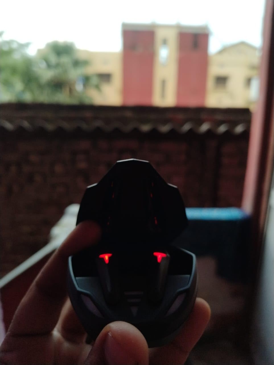 pTron Bassbuds Razer TWS Earbuds, 40ms Gaming Low Latency, TruTalk AI ...