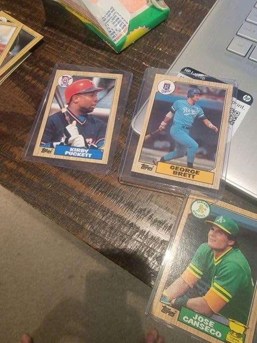 Amazon.com: BEST PACK DEAL- Huge Lot of VINTAGE Baseball Cards in ...
