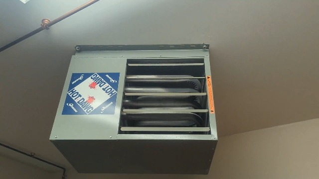 Watch MODINE Natural Gas Hot Dawg 45,000 BTU Garage Heater REVIEW on ...