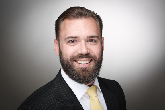 Amazon.com: Shane Strowmatt: books, biography, latest update