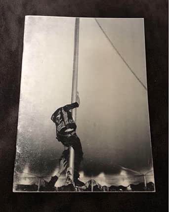 Amazon.co.jp: 絶版 Jeffrey Wallner 写真集 限定ZINE : おもちゃ