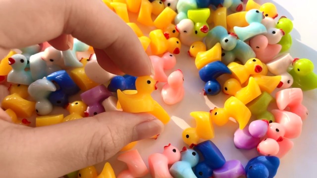 Watch Mini Ducks Resin Tiny Ducks on Amazon Live