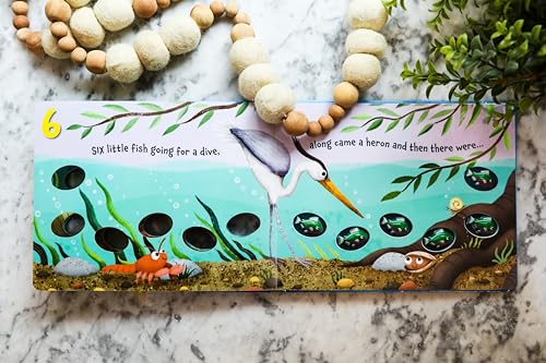 Snapklik.com : Ten Little Fish: A Magical Counting Storybook