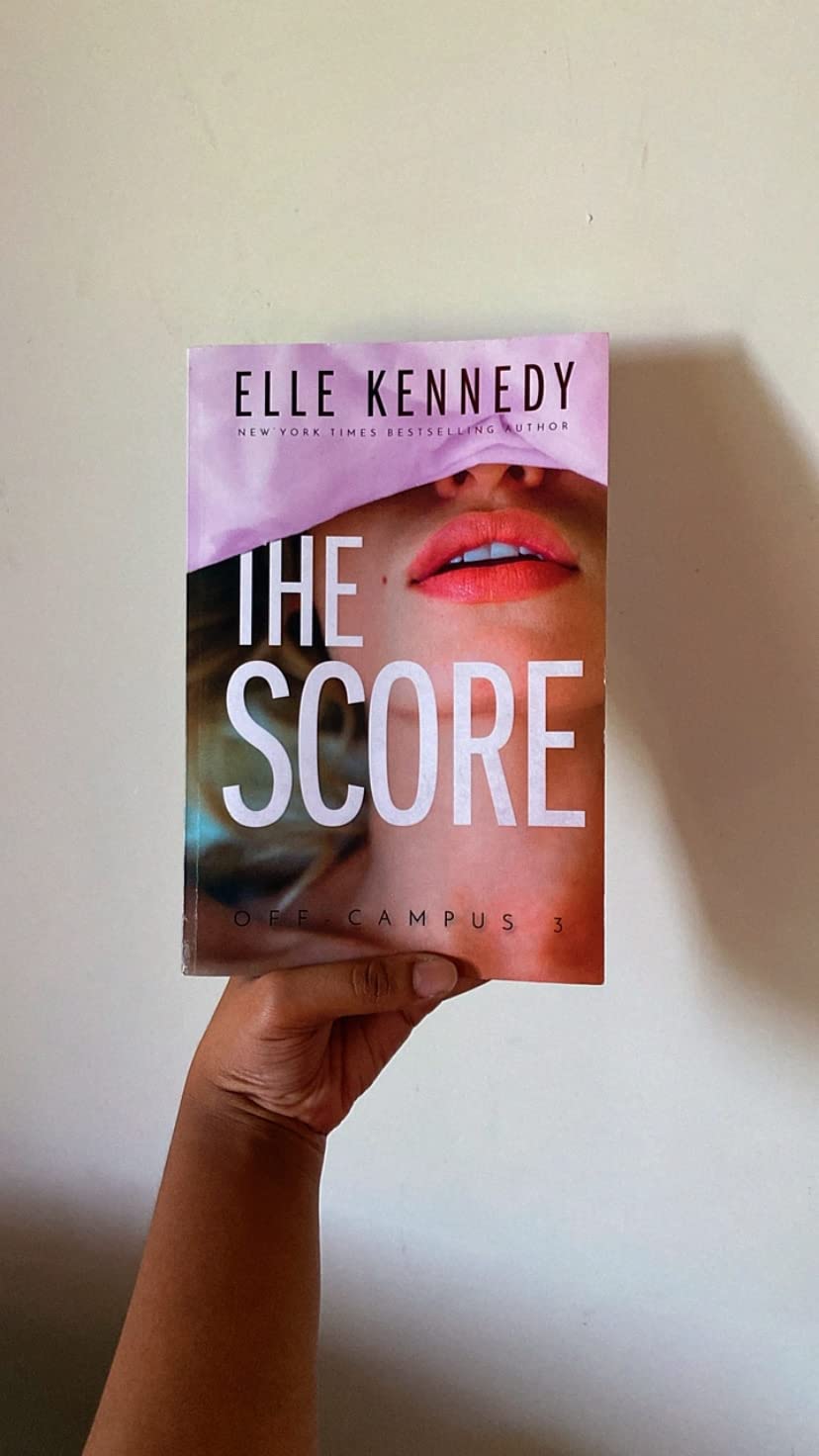 The Score : Kennedy, Elle: Amazon.in: Books