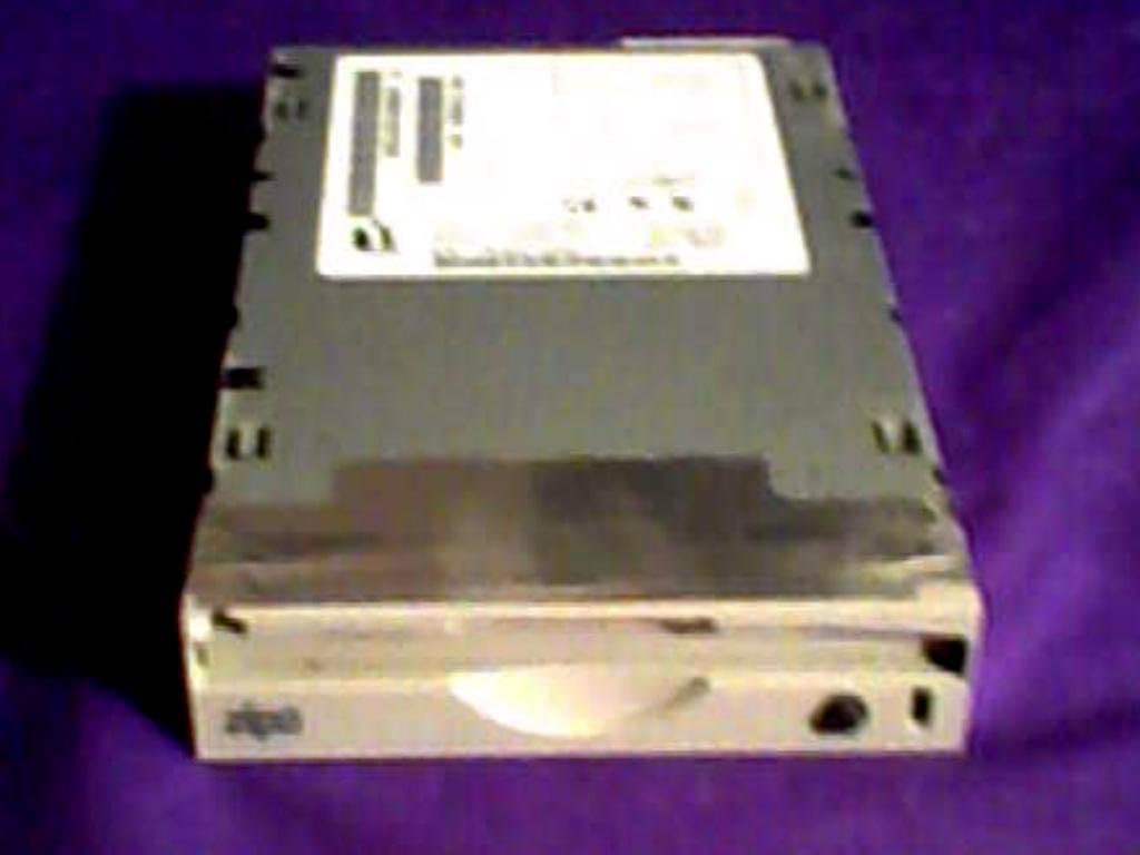Amazon.com: Iomega - ZIP DRIVE Z100iDE ZIP P/N 02771D00 - Z100IDEZIP ...