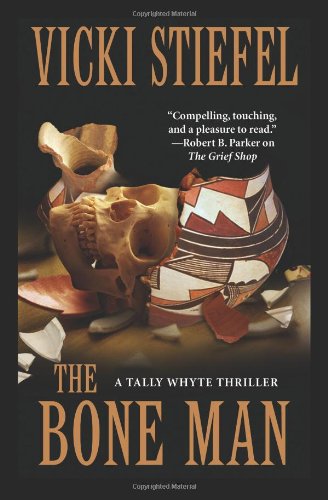 Amazon.co.jp: The Bone Man : Stiefel, Vicki: Foreign Language Books