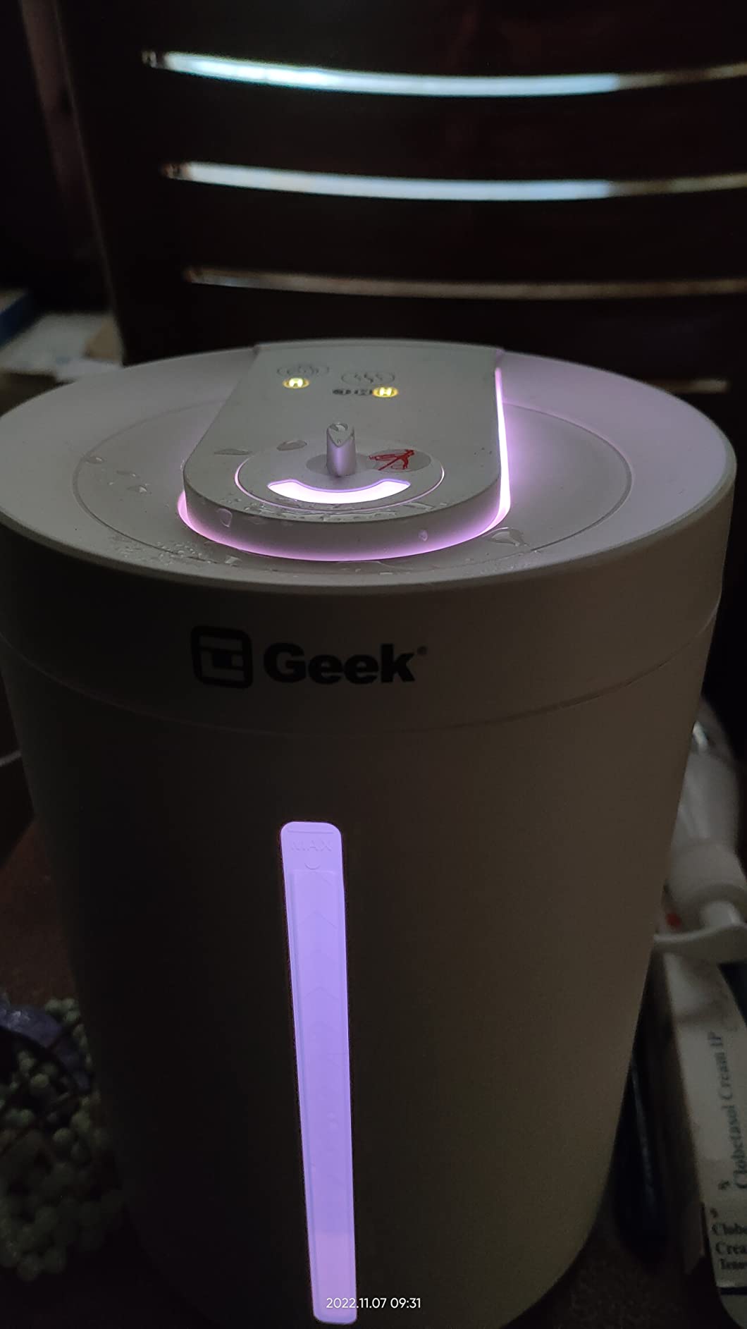Geek Nyorova H13|2-In-1 Ultraviolet Top Fill Humidifier|Touch Control|3 Speed Settings|Moisture ...