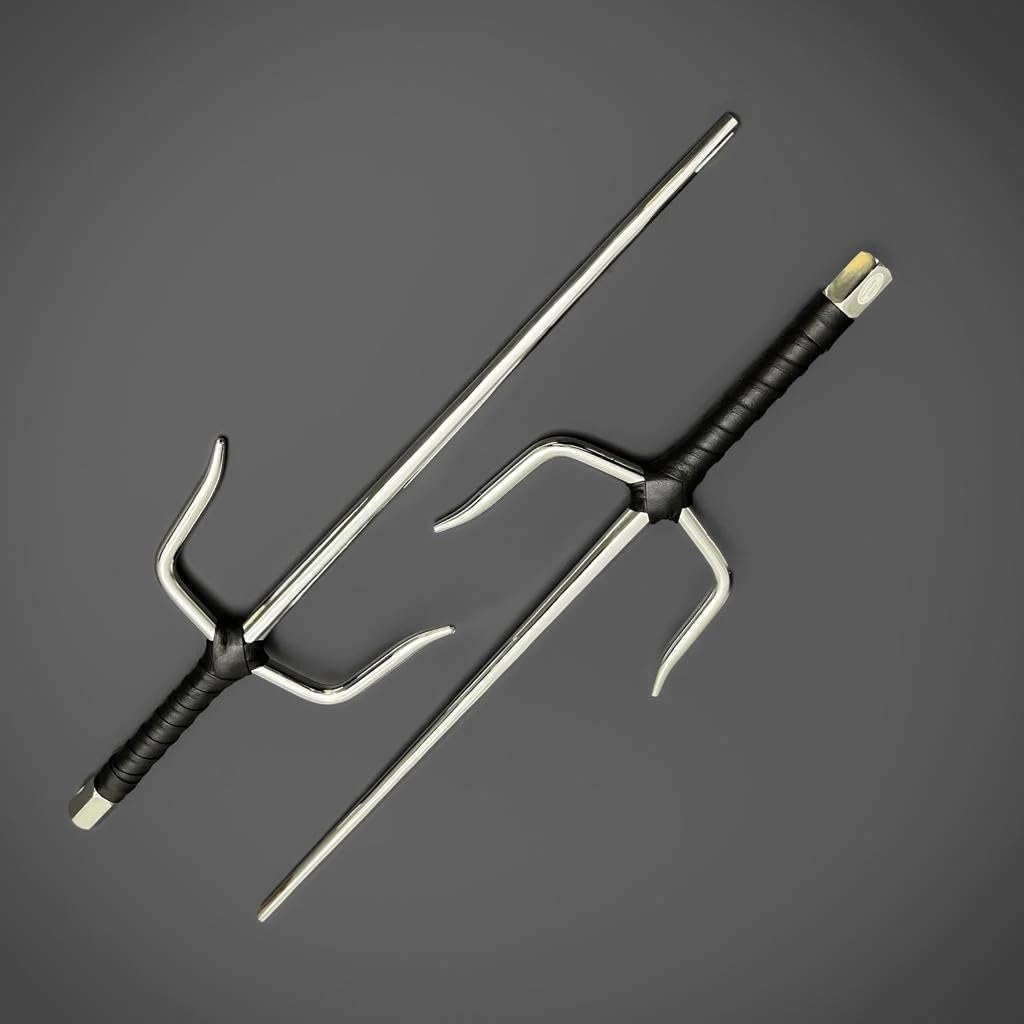 Tiger Claw Weapon