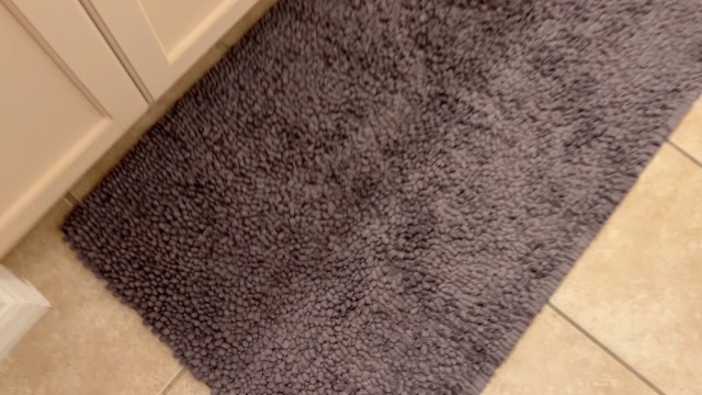 Watch Microfiber Floor Mat Review on Amazon Live