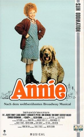 Annie [VHS] : Aileen Quinn, Albert Finney, Carol Burnett, Ann Reinking ...