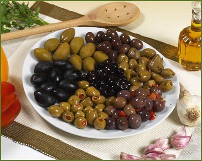 Amazon.com : Mediterranean Olive Mix in Oil - Sold by the Pound ...