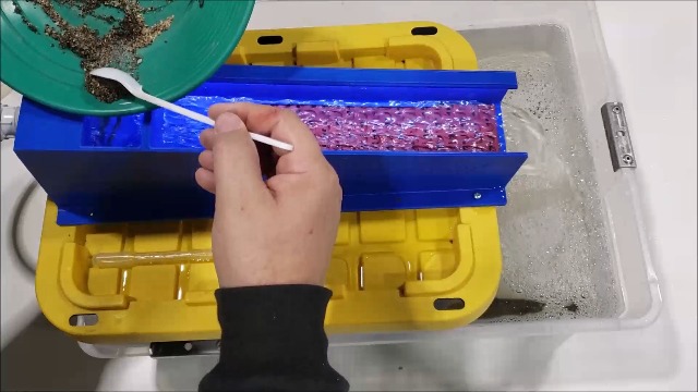 Watch Ultimate Cleanup Sluice with Dream Mat Micro Mat on Amazon Live