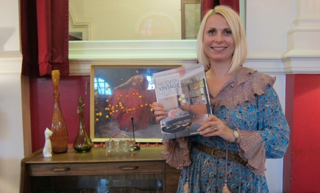 Style Your Modern Vintage Home: A Guide to Buying, Restoring and Styling from the 1920s to 1990s ...