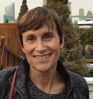 Amazon.com: Clare Barratt: books, biography, latest update