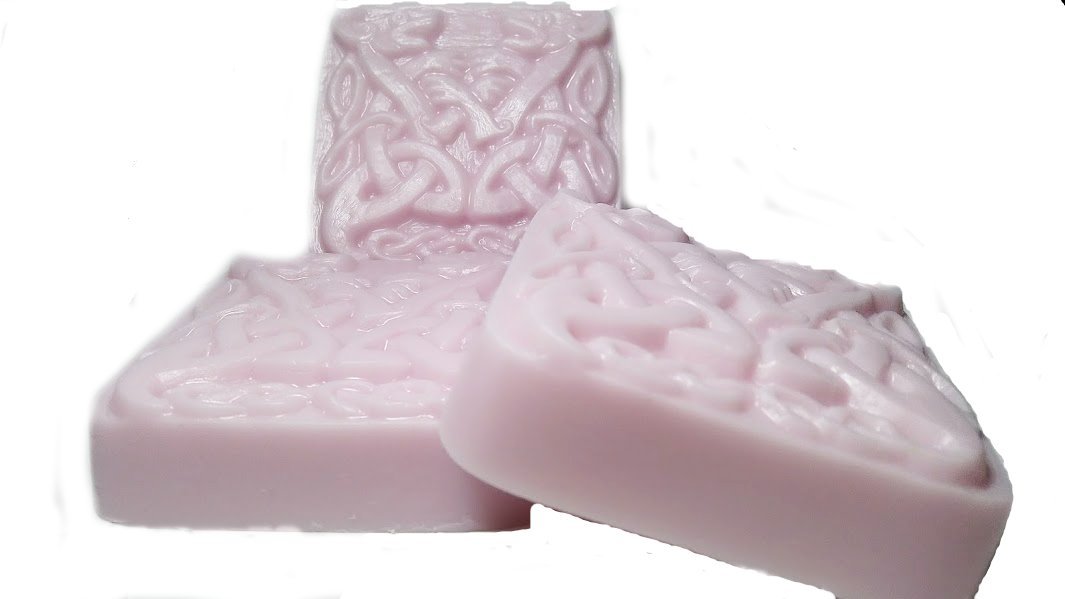Amazon.com: 3 - Celtic Knot Soap Gift Set - Fresh Cut Rose Scent Shea ...