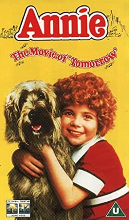 Amazon.com: Annie [VHS] : Aileen Quinn, Albert Finney, Carol Burnett ...