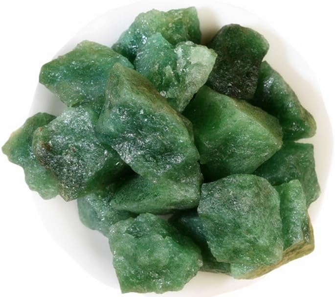 Amazon.com: Zenkeeper 1Lb Green Strawberry Crystal Rocks Raw Stones for ...