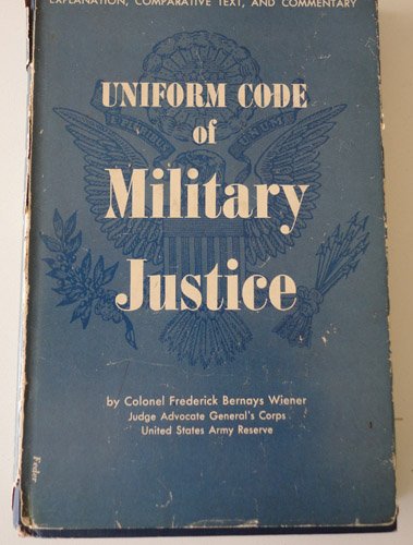 Uniform Code of Military Justice : Amazon.de: Bücher