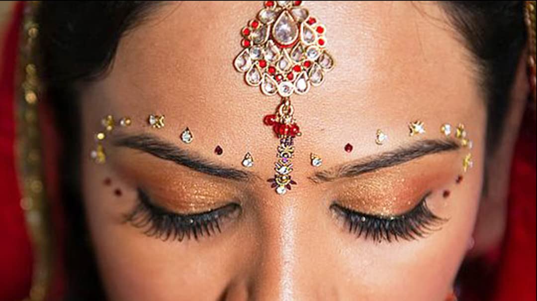 Indian Wedding Bindi Best Bengali Bridal Bindi Designs For A