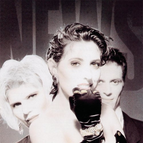 Play Sort På Hvidt by News on Amazon Music