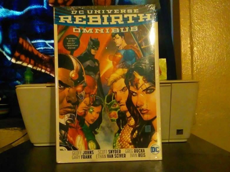 Amazon.com: Dc Universe Rebirth Omnibus 1: 9781401267421: Johns, Geoff ...