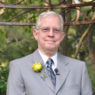 Amazon.com: Too Late to Die - A Dan Rhodes Mystery (Sheriff Dan Rhodes ...