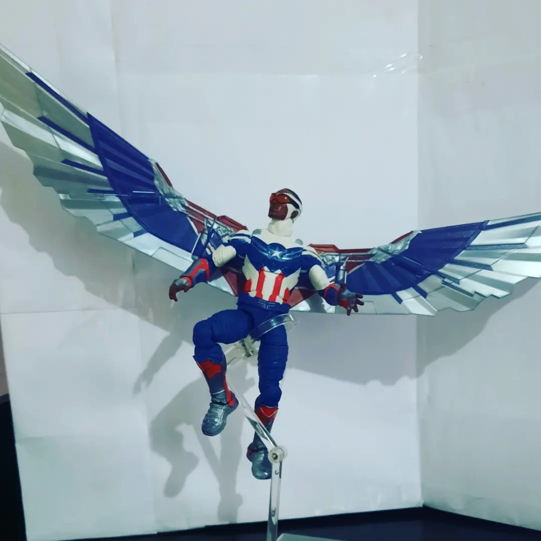 Amazon.com: Avengers Hasbro Marvel Legends Series 6-inch Action Figure ...