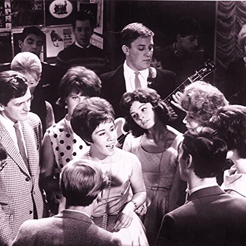 Amazon Musicでヘレン・シャピロのHelen: Ye-Ye En Europe!を再生する