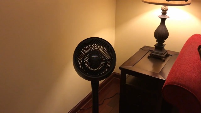 Watch Vornado 683DC Energy Smart Medium Pedestal Air Circulator on Amazon Live